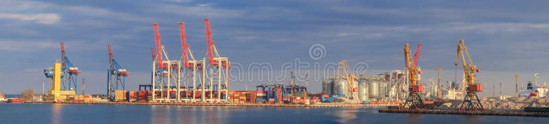 1,517 Grain Ship Loading Stock Photos - Free & Royalty-Free Stock ...