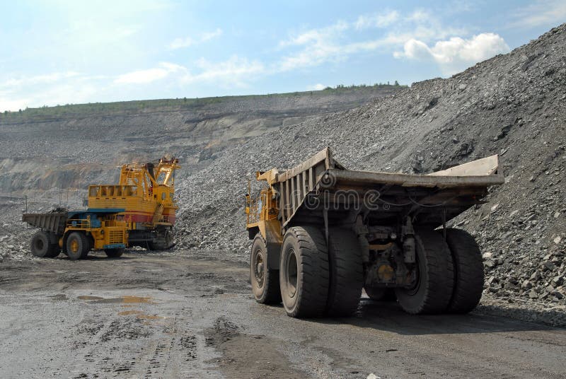 Loading of iron ore stock image. Image of mining, dredger - 10869769