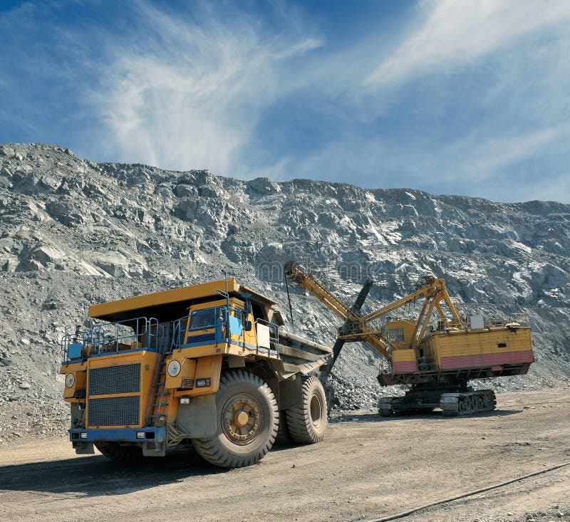 Loading of iron ore stock photo. Image of extraction - 31775904