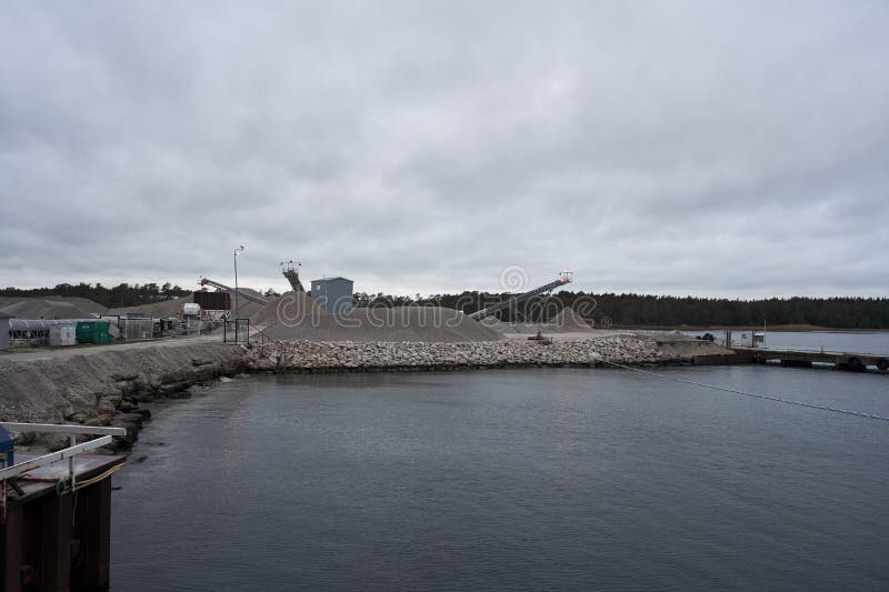 1,008 Limestone Loading Stock Photos - Free & Royalty-Free Stock Photos ...