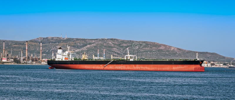 Loading oil supertanker stock photo. Image of port, tanker - 7702164