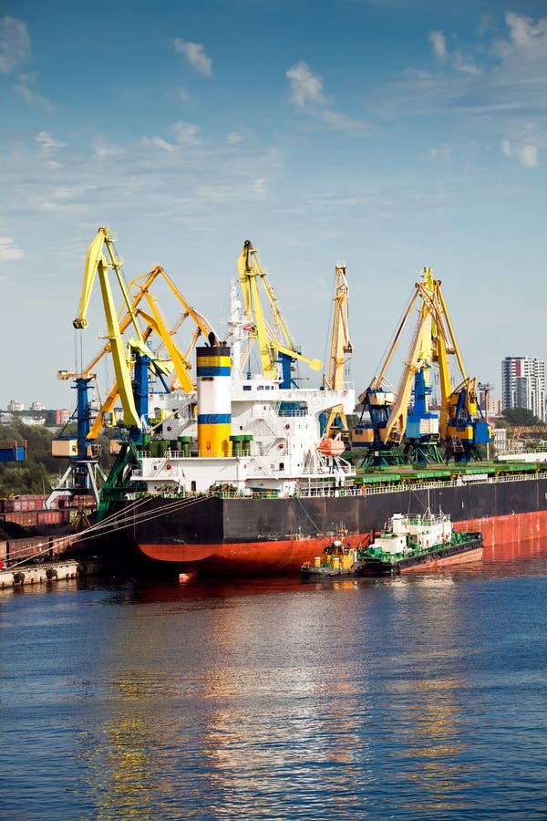 Loading Operations at the Port Stock Image - Image of carriage, coal ...