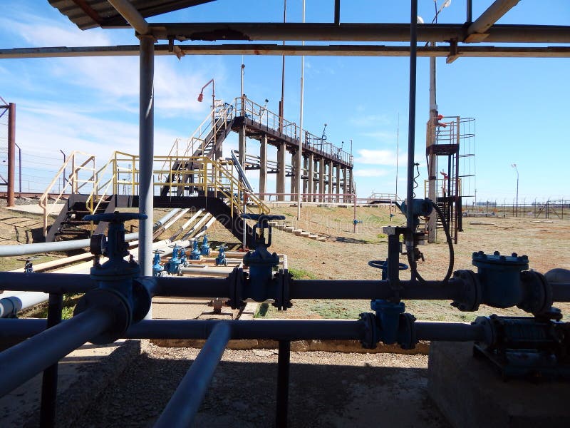 Overpass Loading Of Oil Products And Fuel Storage Vessels Stock Image ...