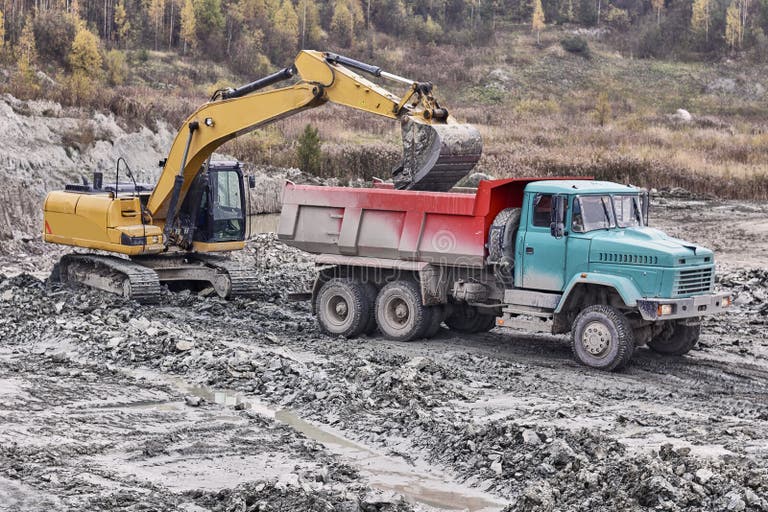 Loading of the rock mass stock image. Image of dump, load - 60822785