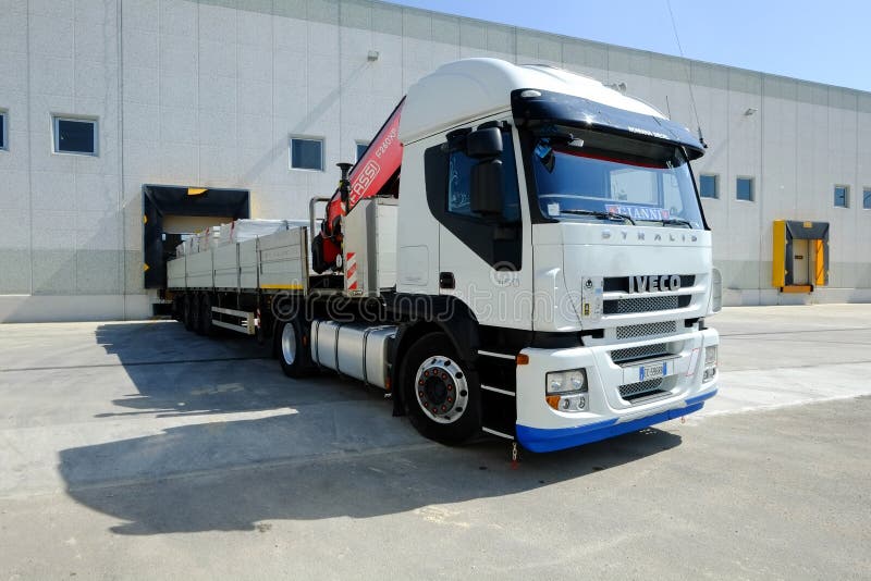Loading truck editorial photography. Image of storehouse - 40571362