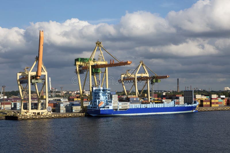 Loading or Unloading of a Bunker Tanker Editorial Stock Image - Image ...