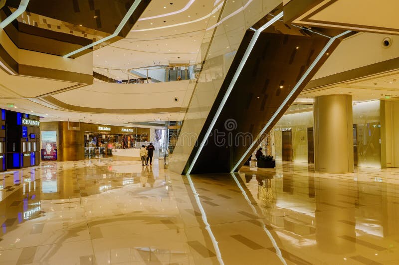Lobby of IFS plaza,Chengdu editorial stock image. Image of storey ...