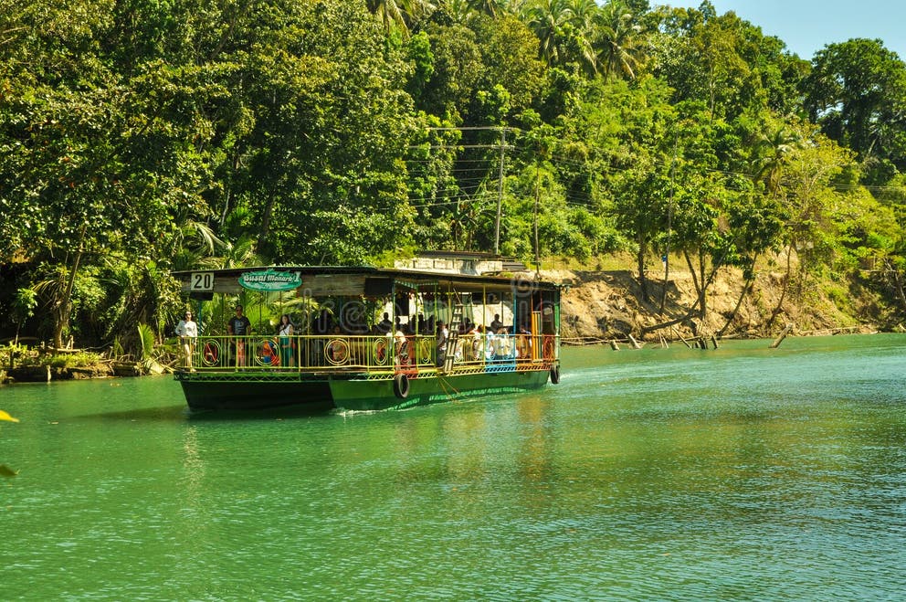 Loboc-Fluss-Kreuzfahrt redaktionelles bild. Bild von ozean - 70619425