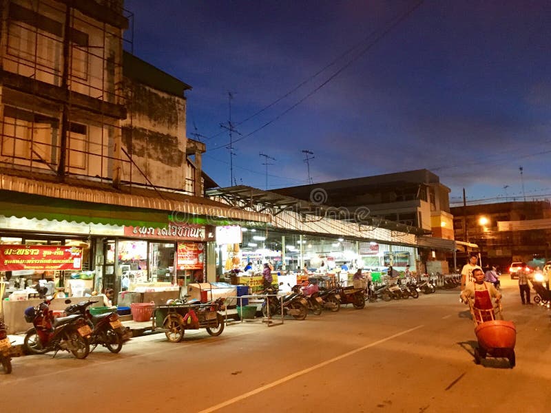 Local market editorial image. Image of perspective, beauty - 97996205