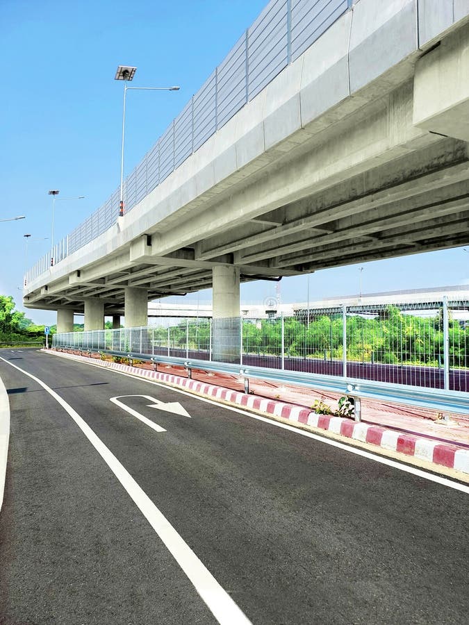 Local Road U-tern Under Reinforced Concrete Elevated U-turn Stock Image ...