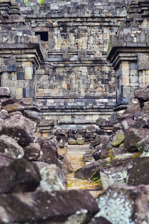 Candi Plaosan Lor: a Symbol of Unity and Spiritual Harmony in Klaten ...