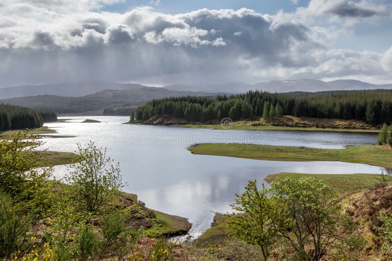Loch Laggan editorial stock image. Image of munros, highlands - 73122249