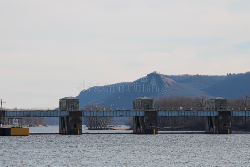 Lock and Dam Along the Mississippi River, USA Stock Image - Image of ...