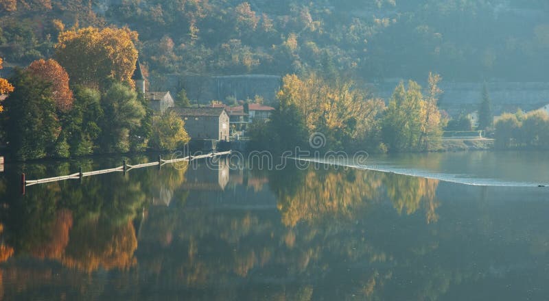 Lock on River Lot France stock image. Image of colors - 13378279