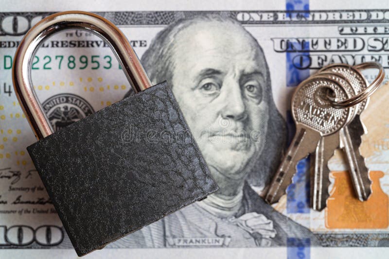 Lock on US 100 Dollar Banknote Stock Image - Image of business ...