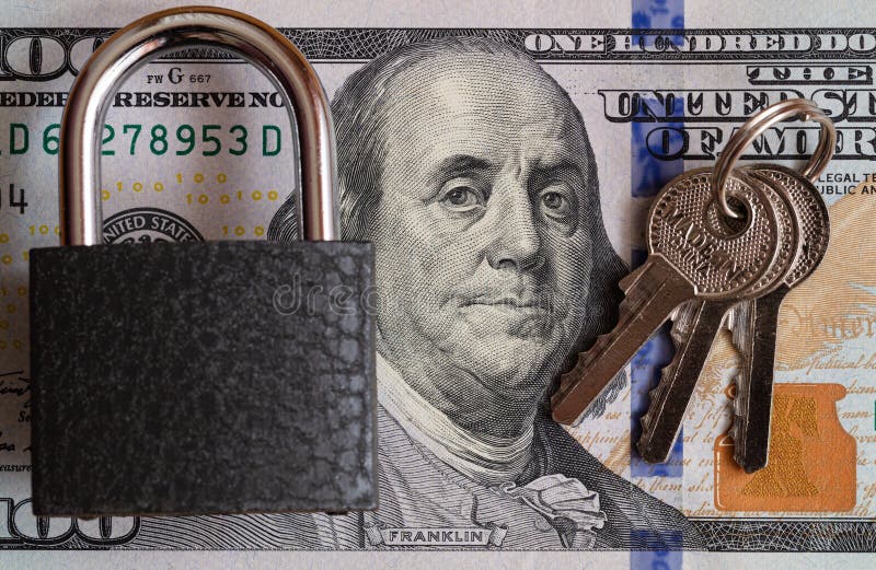 Lock on US 100 Dollar Banknote Stock Photo - Image of macro, security ...