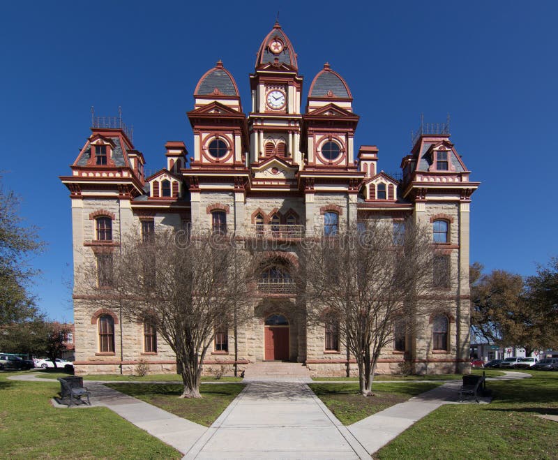 Triangular Sidewalk Surrounding the Courthouse in Lockhart Texas ...