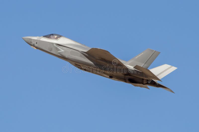 Lockheed Martin F-35 Lightning II Fifth-generation Stealth Fighter Jet ...