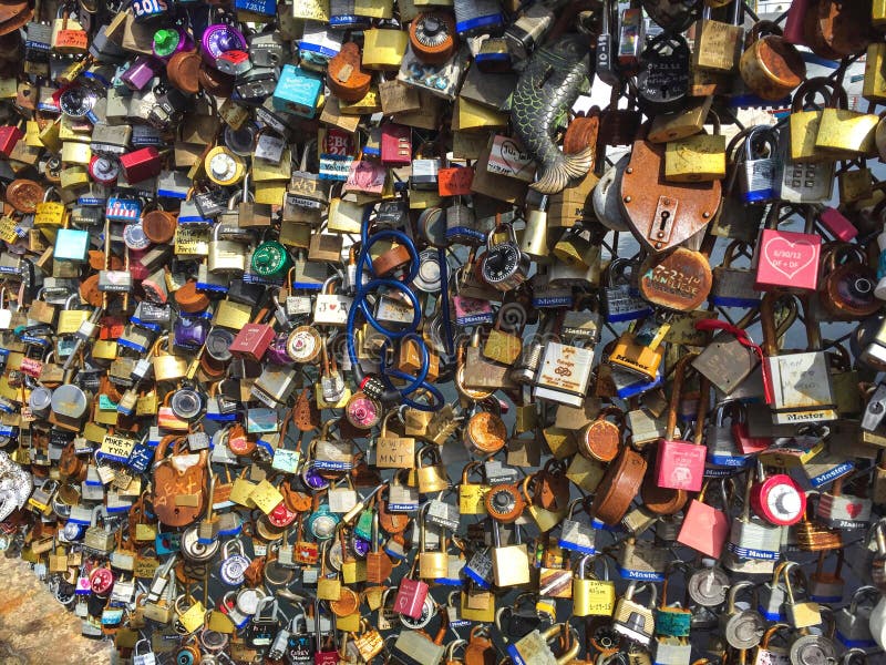 Locks Wall Fence editorial image. Image of fence, textile - 272817620