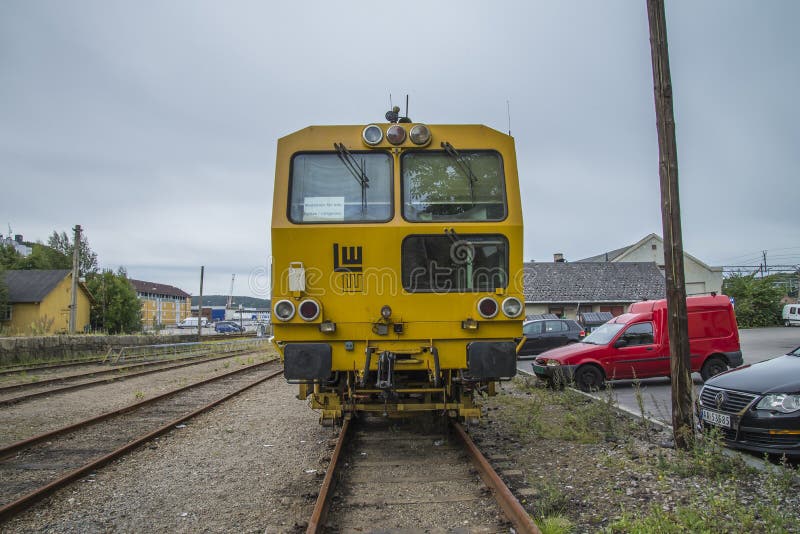 Locomotive, lew 25011 photographie éditorial. Image du gare - 33342667