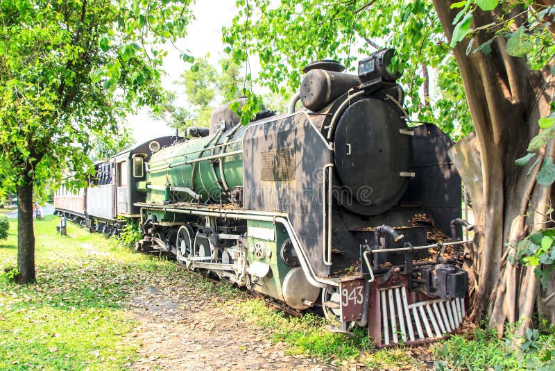 Mechanic on a steam train editorial photography. Image of maramures ...