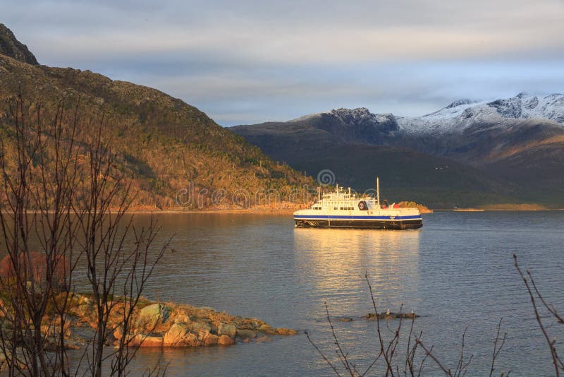 Sunset in Lodingen,Norway stock image. Image of hills - 87599589