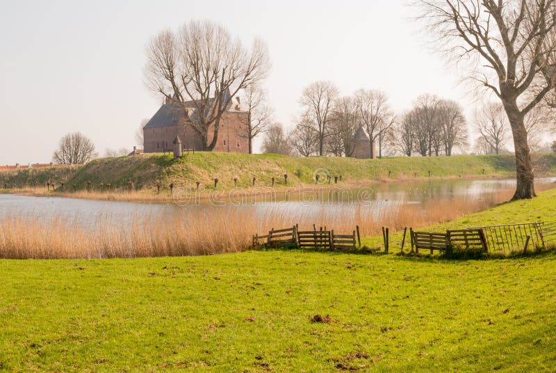 Loevestein Castle Netherlands Stock Photo - Image of fort, autumn: 39271188
