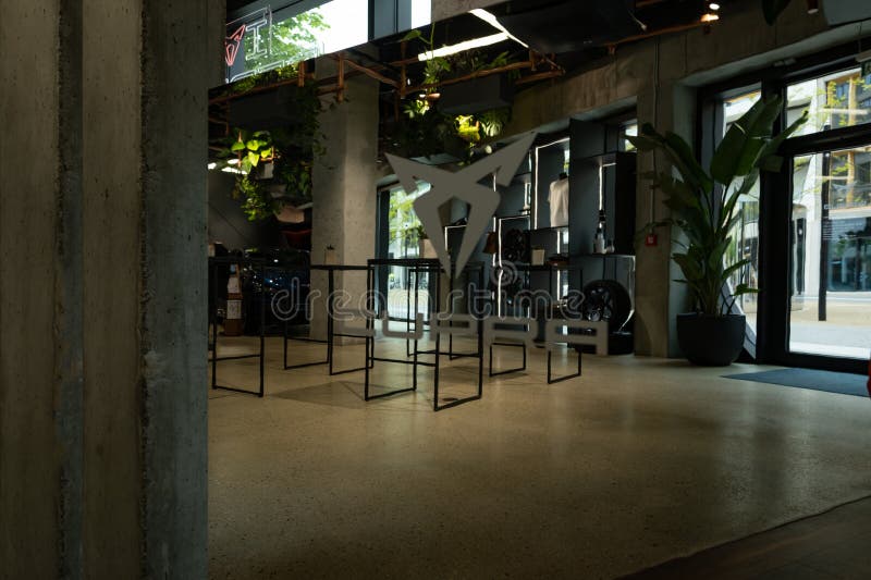 Loft Interior Cupra Garage, Advertising Innovation in Automotive ...