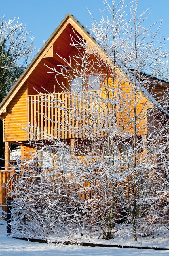 Log cabin in the winter stock image. Image of nature - 46797901