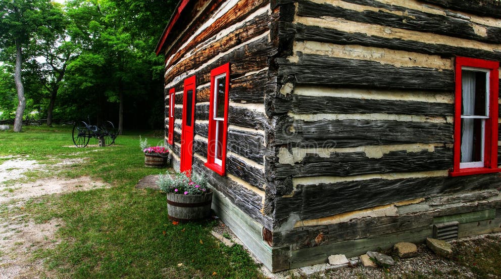 Log shack stock image. Image of aged, cedar, barn, homestead - 16389603