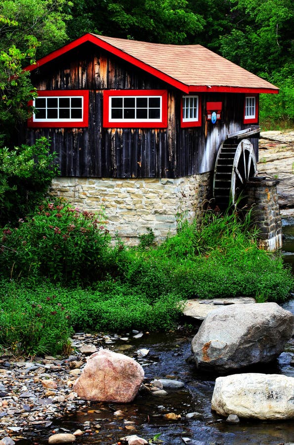 Log shack stock photo. Image of rustic, homestead, farmhouse - 16389600