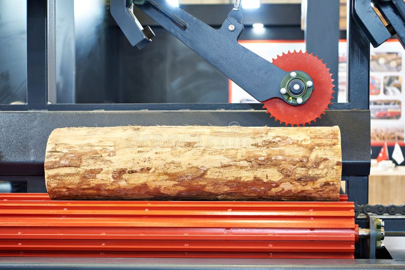 Log in Wood Working Machine Stock Image - Image of metal, sawmills ...
