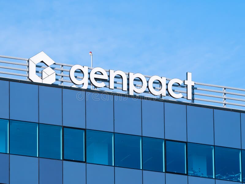 Logo De Genpact Y Firma En Un Edificio De Oficinas En Bucarest ...
