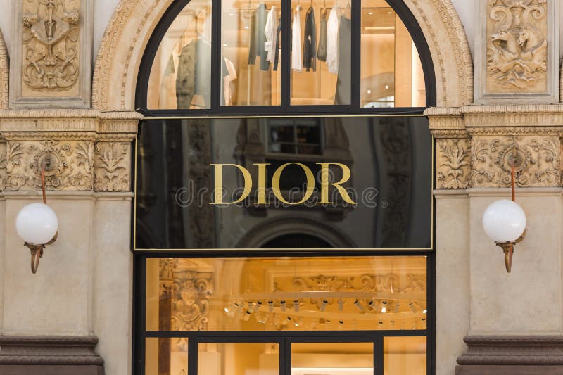 Logo De La Marca De Moda De Lujo Foto de archivo editorial - Imagen de ...