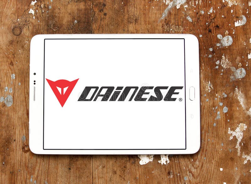 Logo de marque de Dainese photographie éditorial. Image du compagnie ...