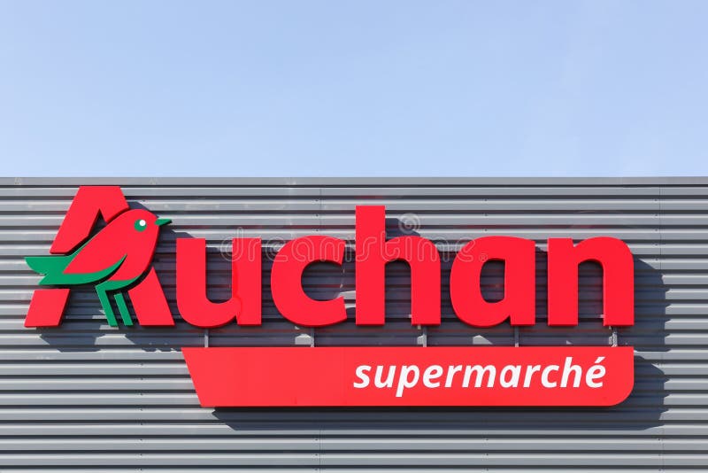 Logo Auchan De Supermarché Sur Un Mur Photographie éditorial - Image du ...