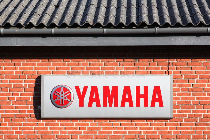 Logotipo Y Letras De Yamaha Imagen de archivo editorial - Imagen de ...