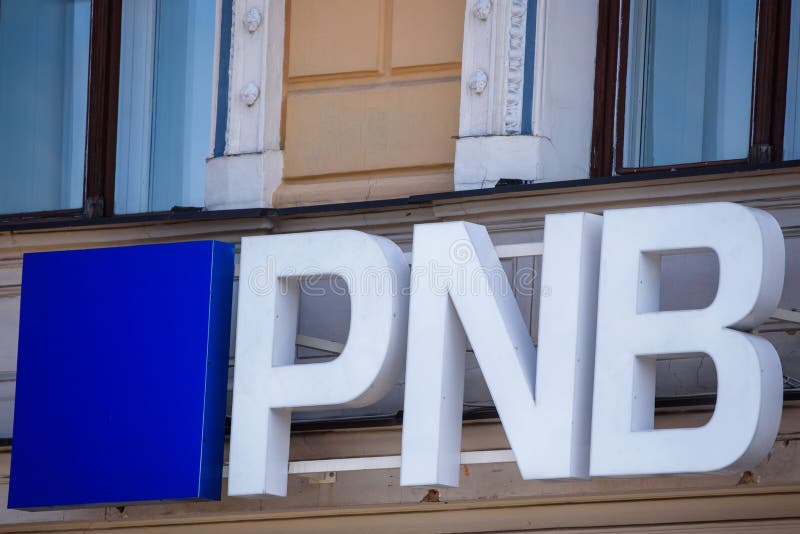 Logo Del PNB Bank En Fachada Imagen de archivo editorial - Imagen de ...
