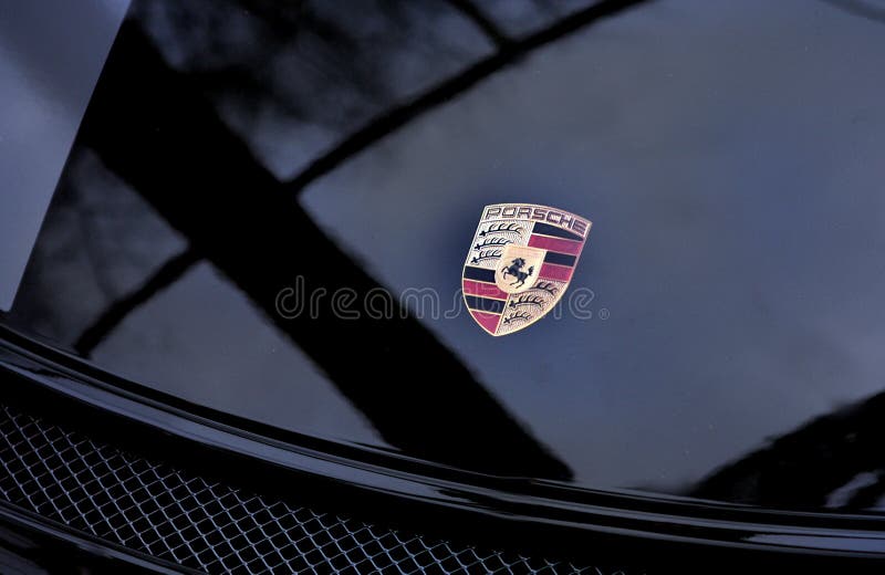 Logo di Porsche Panamera fotografia editoriale. Immagine di nero - 86496712