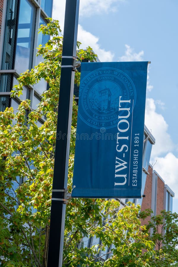 Logotipo De Banner E Campus Na University of Wisconsin-Stout Fotografia ...