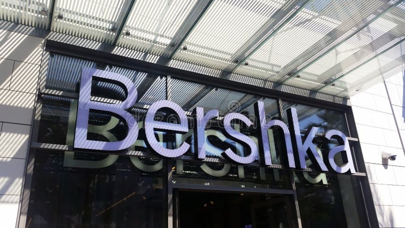 Logotipo de Bershka fotografia editorial. Imagem de sinal - 38159977