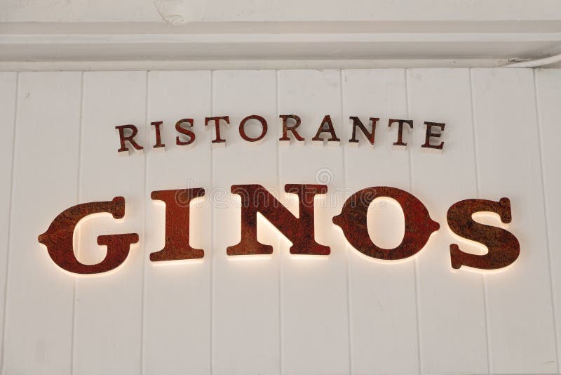 Logotipo De Vips En El Restaurante De Vips Imagen editorial - Imagen de ...