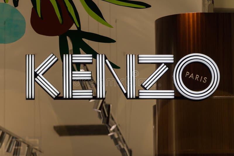 Logotipo De Kenzo Na Loja De Kenzo Imagem Editorial - Imagem de palavra, vender: 130299870