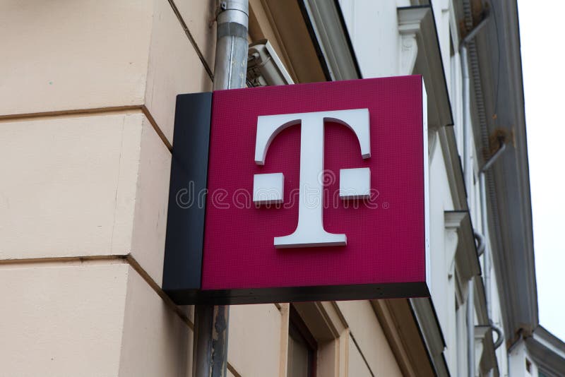 Logotipo de T-Mobile fotografia editorial. Imagem de tecnologia - 71674932