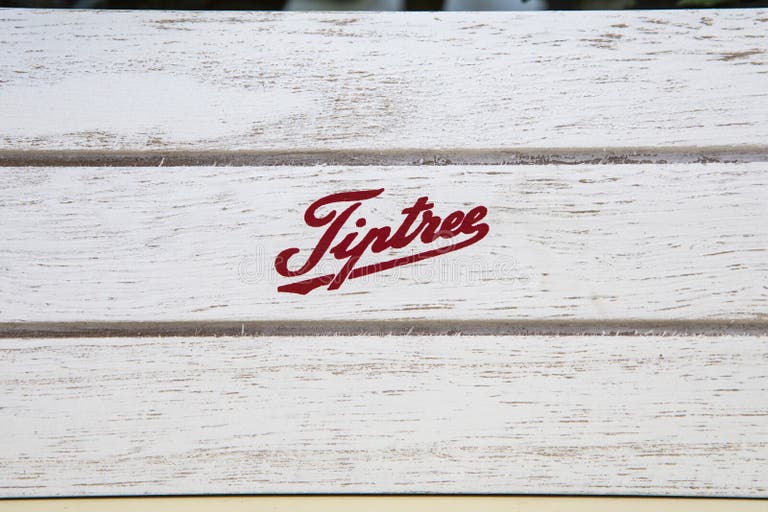 Logotipo de Tiptree imagem de stock editorial. Imagem de britânica ...