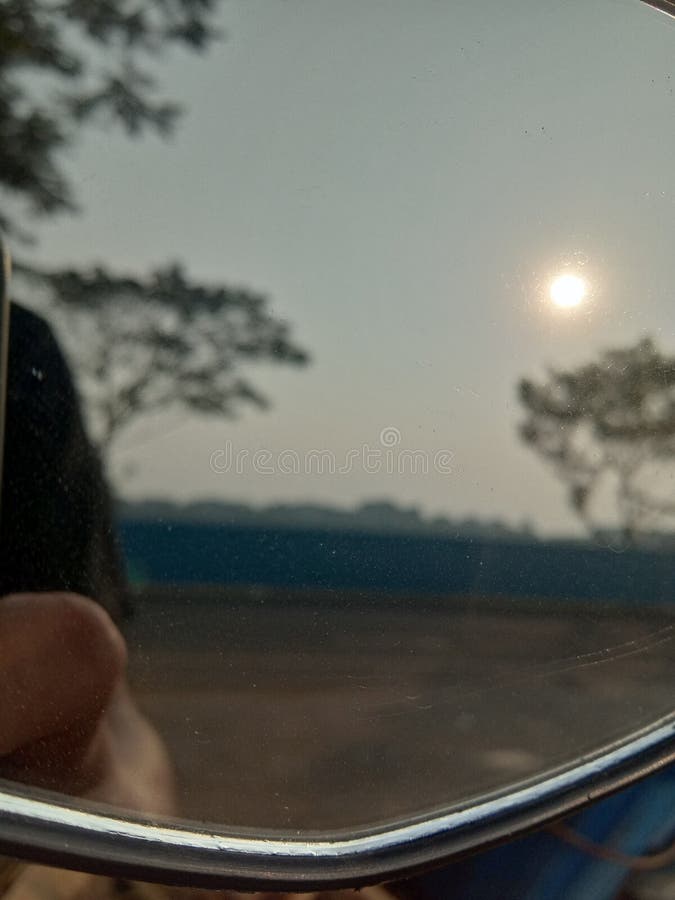 Loking Sunrise on Mirror Effect Stock Image - Image of sunrise, effect ...