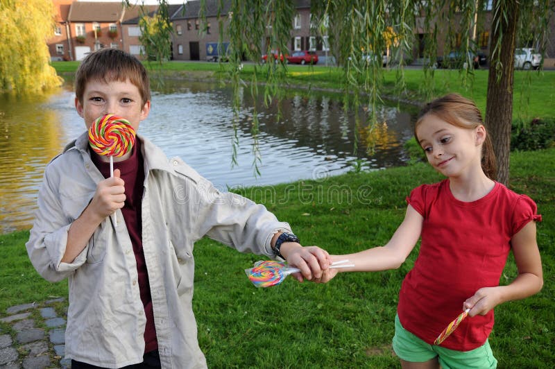 Lollipop stock foto. Image of vrienden, gelukkig, onschuld - 45010470