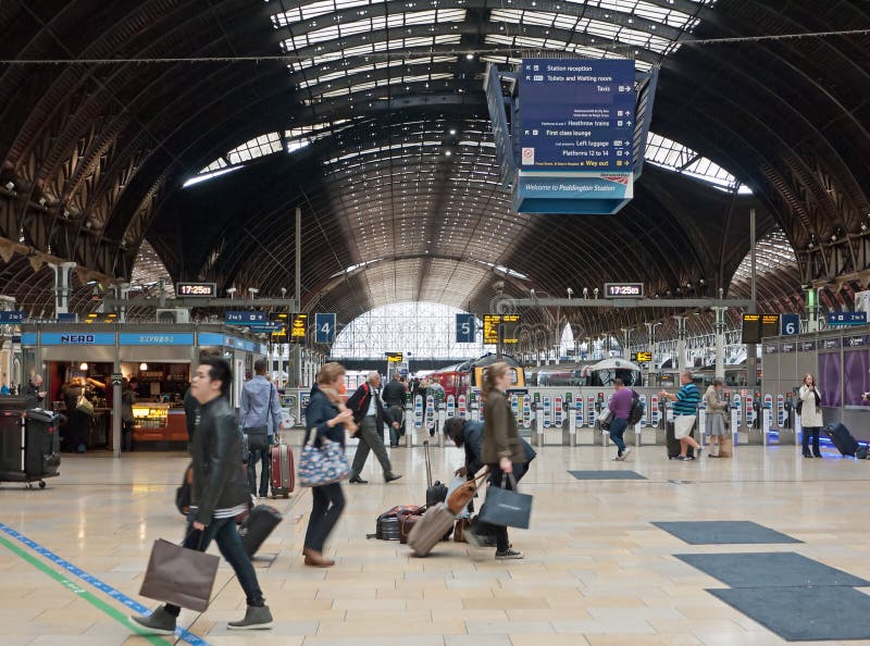 Londen, Paddington-post redactionele stock afbeelding. Image of ...