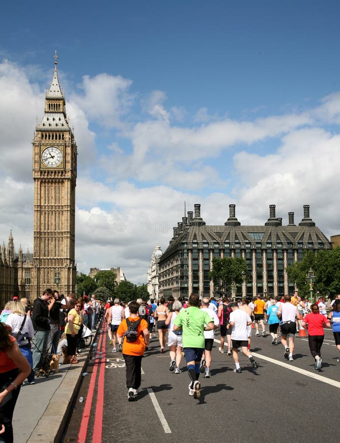 London 10K run 2009 editorial stock photo. Image of runner - 10140793