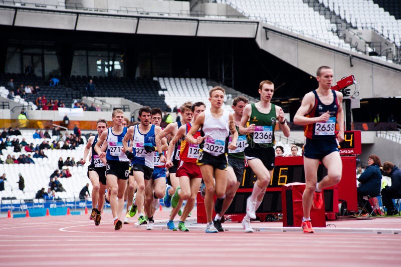 London 2012: Running in the Olympic Stadium Editorial Photography ...